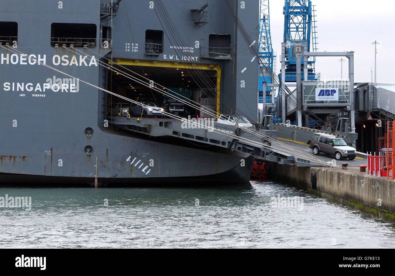 Solent ship grounding Stock Photo - Alamy