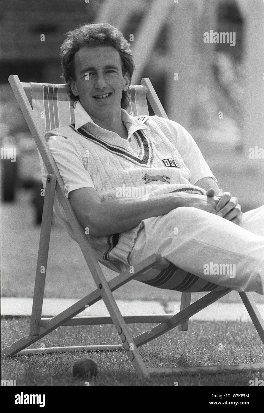 Jonathan agnew Black and White Stock Photos & Images - Alamy