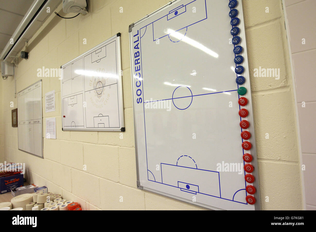 Football tactics board hi-res stock photography and images - Alamy