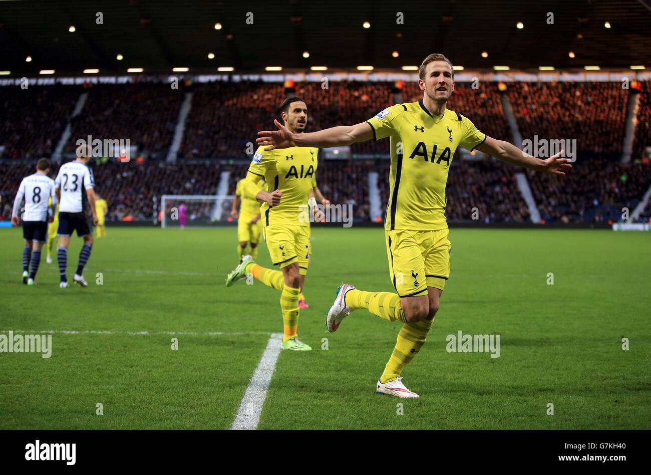 Harry kane goal celebrating hi-res stock photography and images - Alamy
