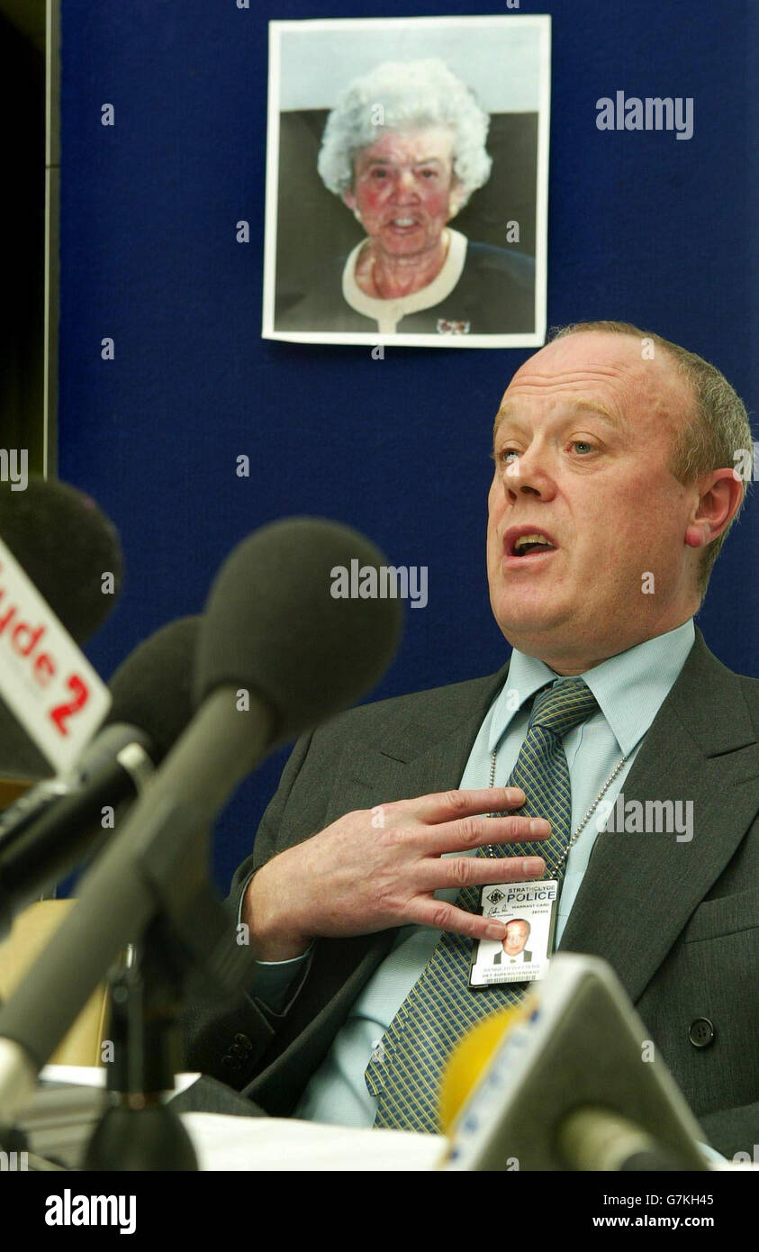 Detective Superintendent Kenny Watters giving an update about 93 year ...
