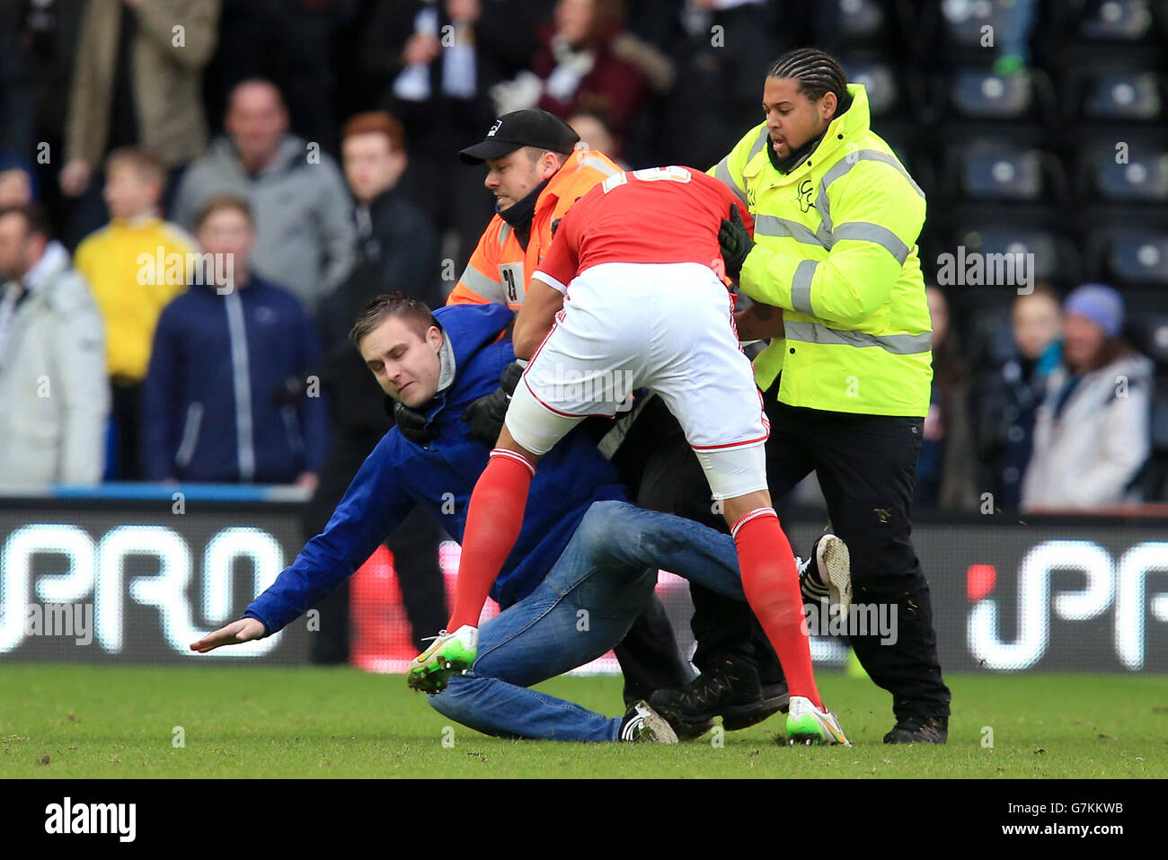 Nottingham forest supporter hi-res stock photography and images - Alamy