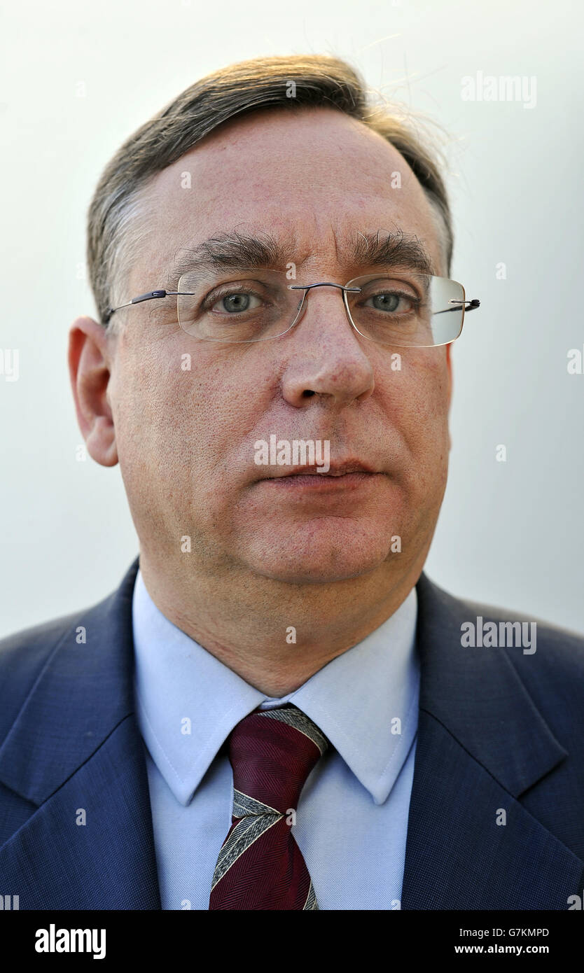 Labour Parliamentary candidate for Hendon, Andrew Dismore Stock Photo ...