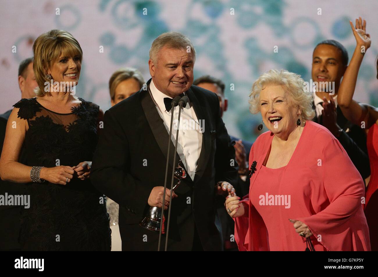 Ruth Langsford and Eamonn Holmes and Denise Robertson accept the Best ...