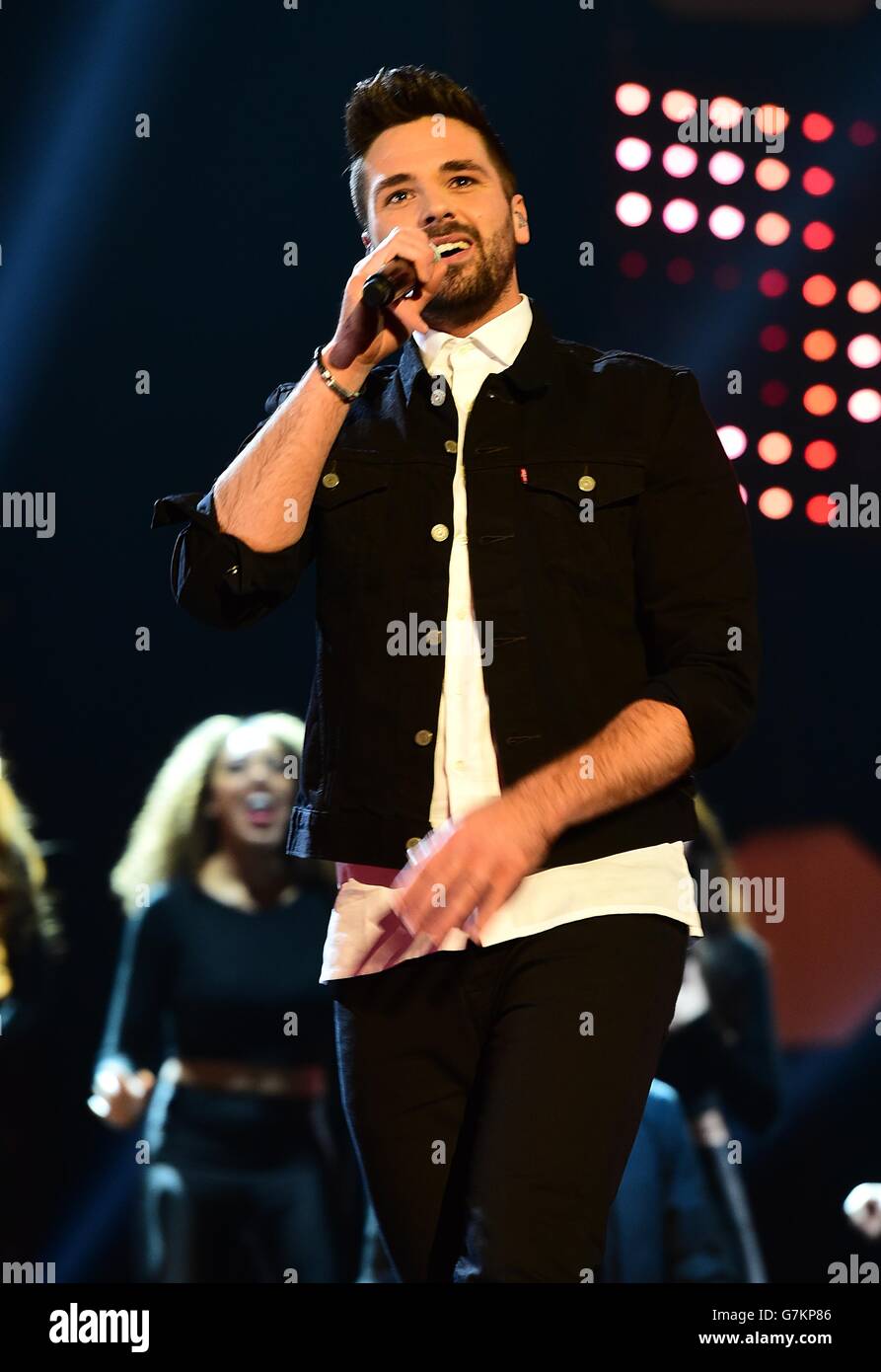 Factor winner ben performs national television arena hi-res stock ...