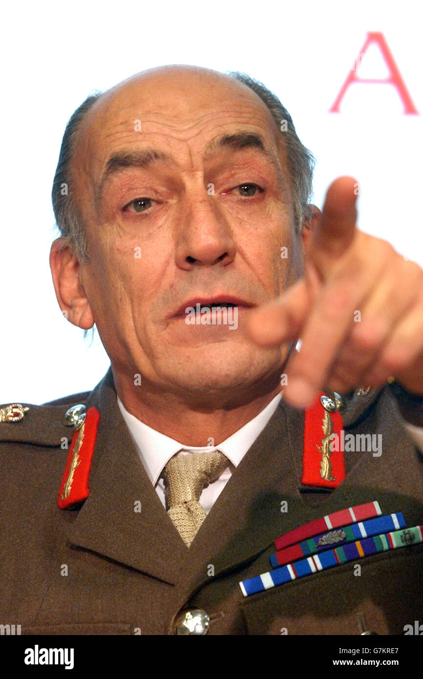 Chief of the General Staff General Sir Mike Jackson talks to the media ...