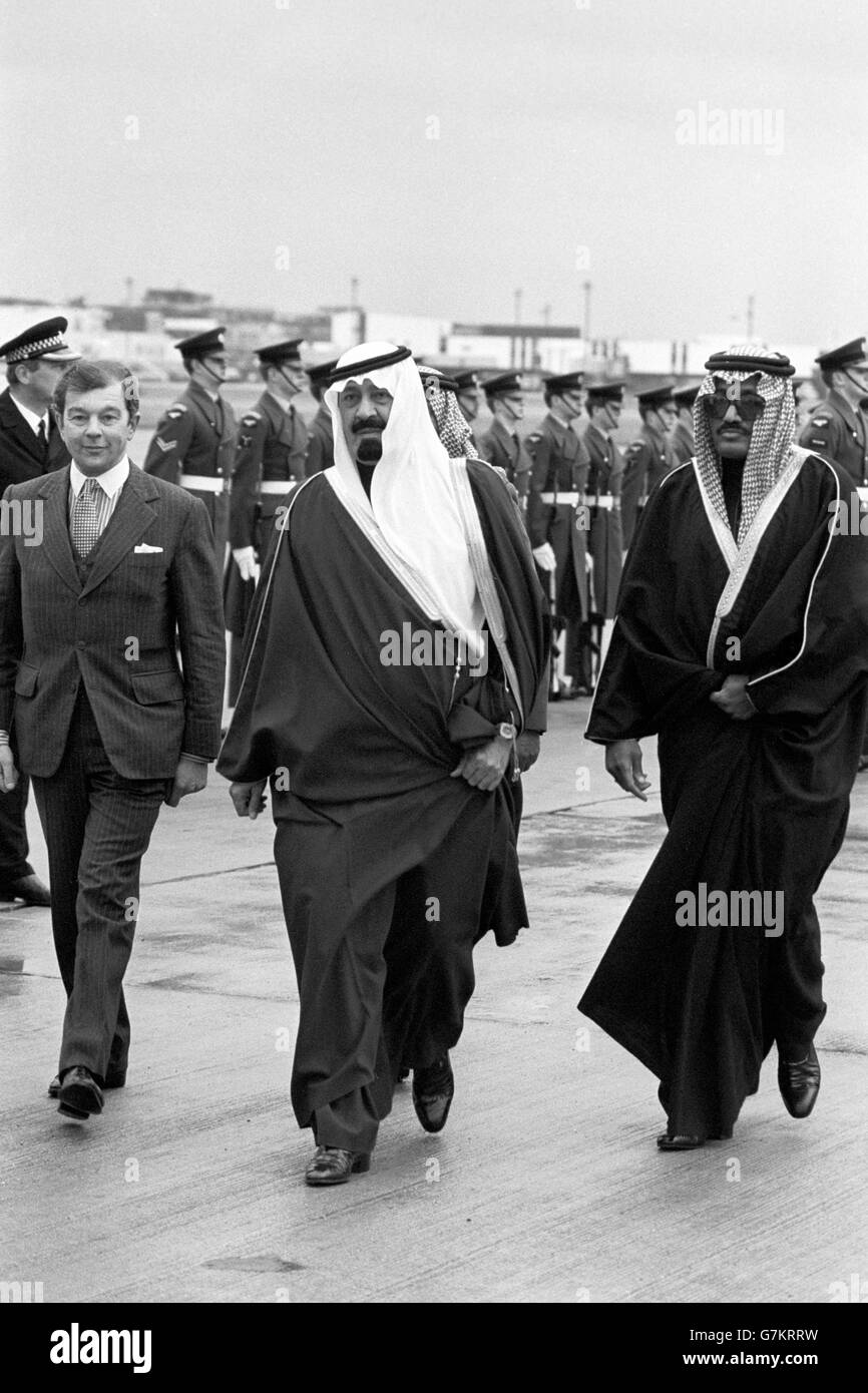 Crown prince abdullah of saudi arabia Black and White Stock Photos ...