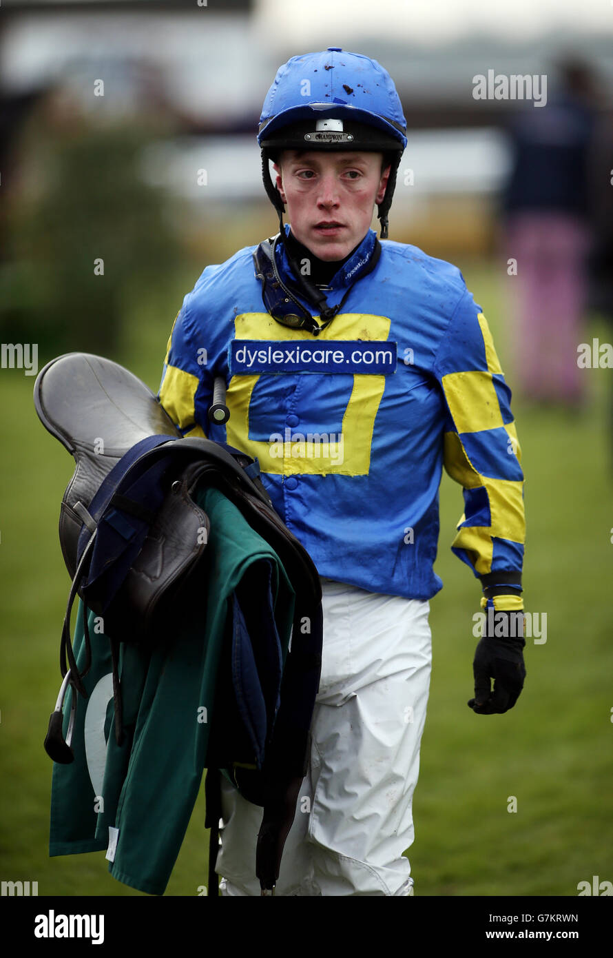 Jockey harry haynes at warwick racecourse hi-res stock photography and ...
