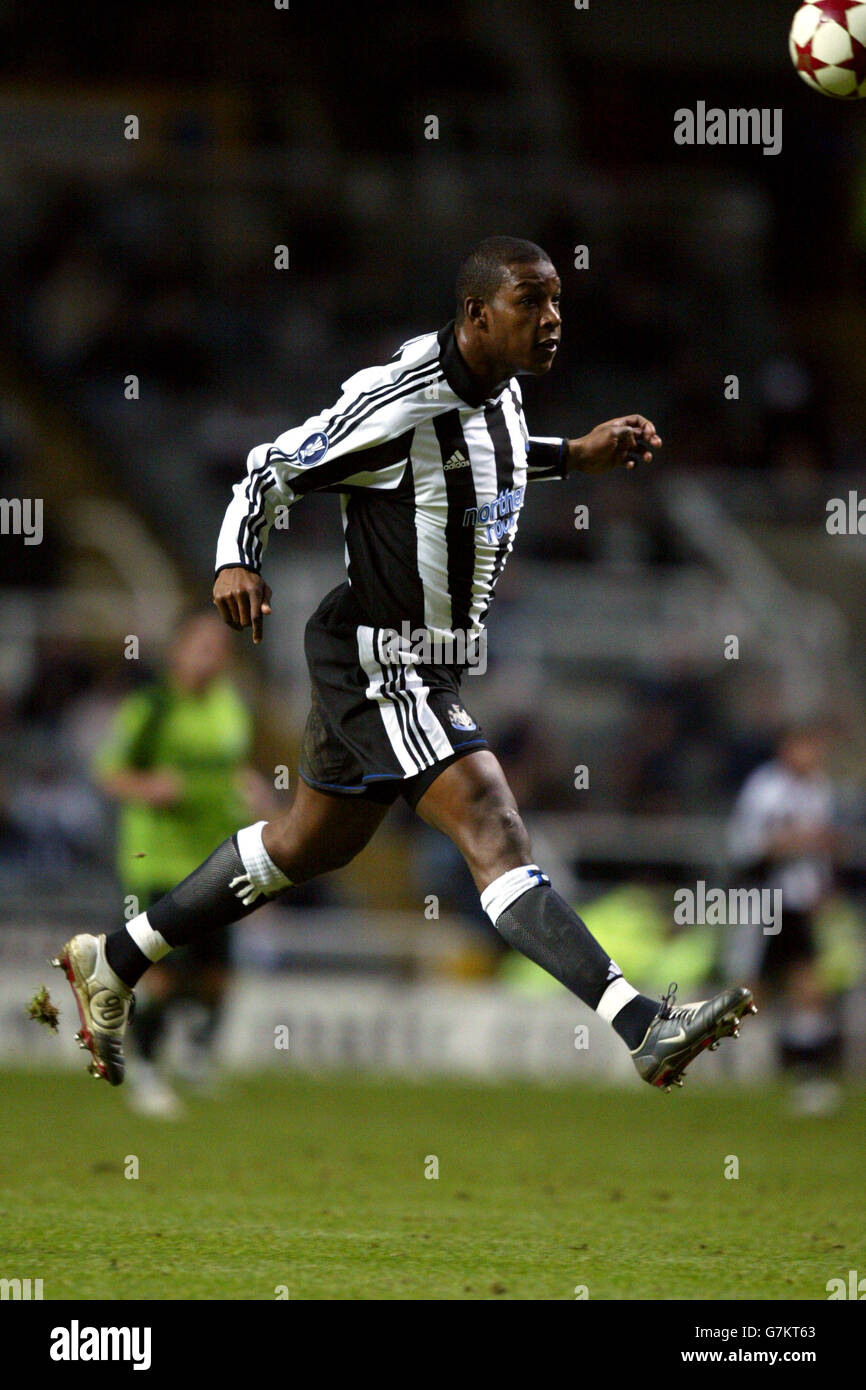 Football titus bramble hi-res stock photography and images - Alamy