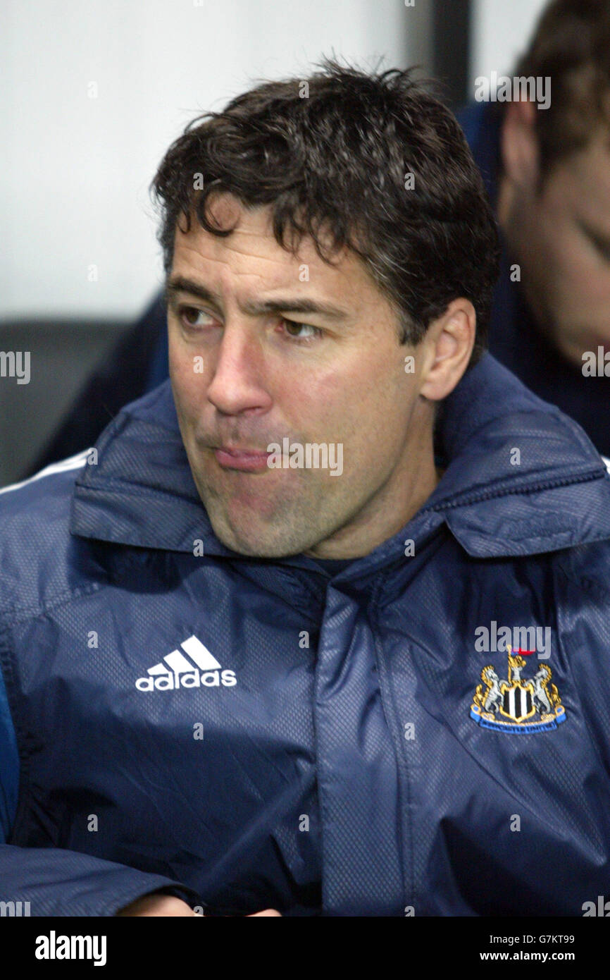 Newcastle united saunders hi-res stock photography and images - Alamy