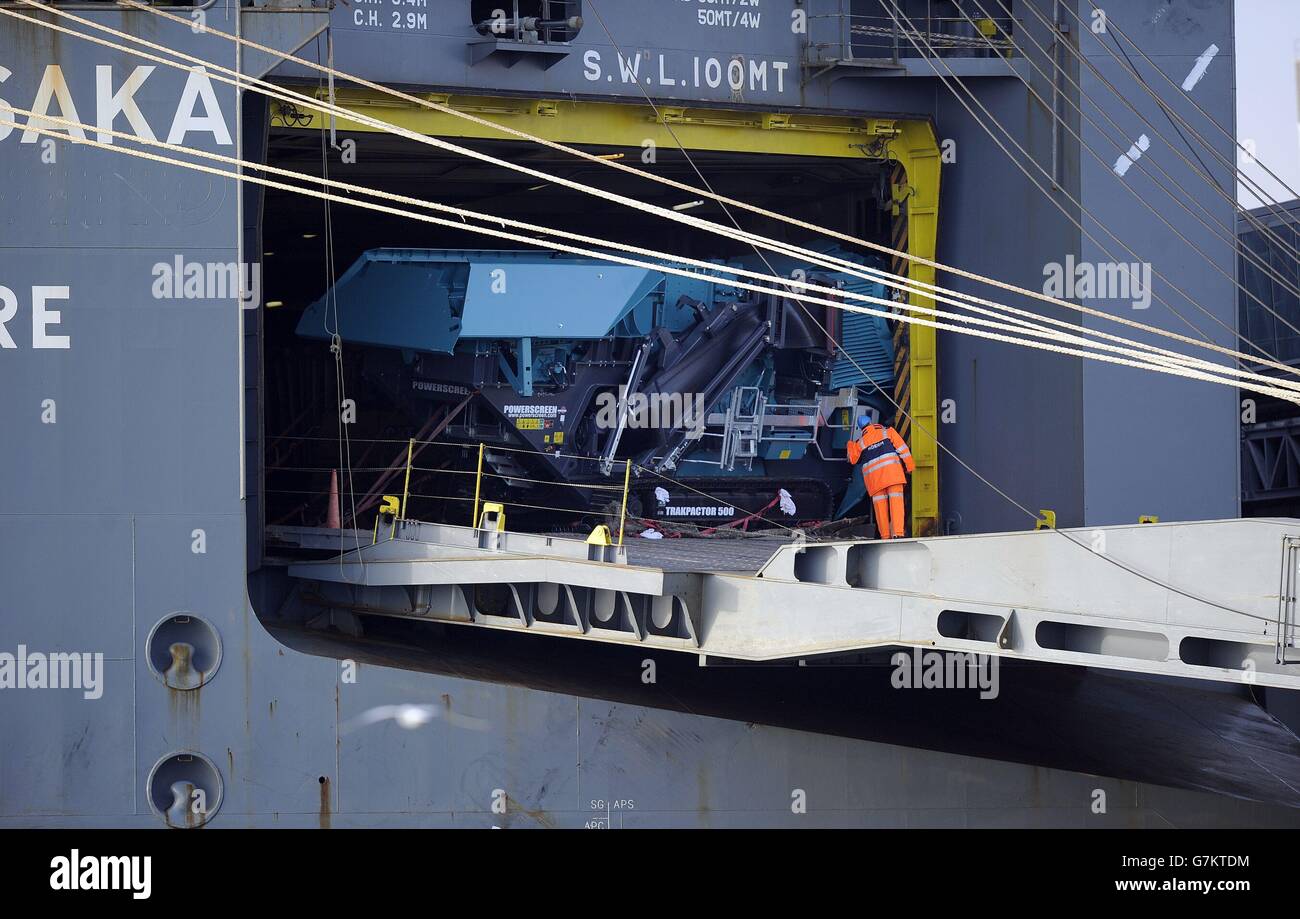 Solent ship grounding Stock Photo - Alamy