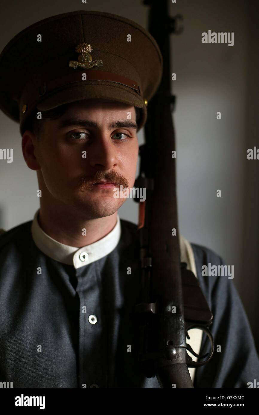 The Stories of the Irish at War 1914-1915 Stock Photo - Alamy