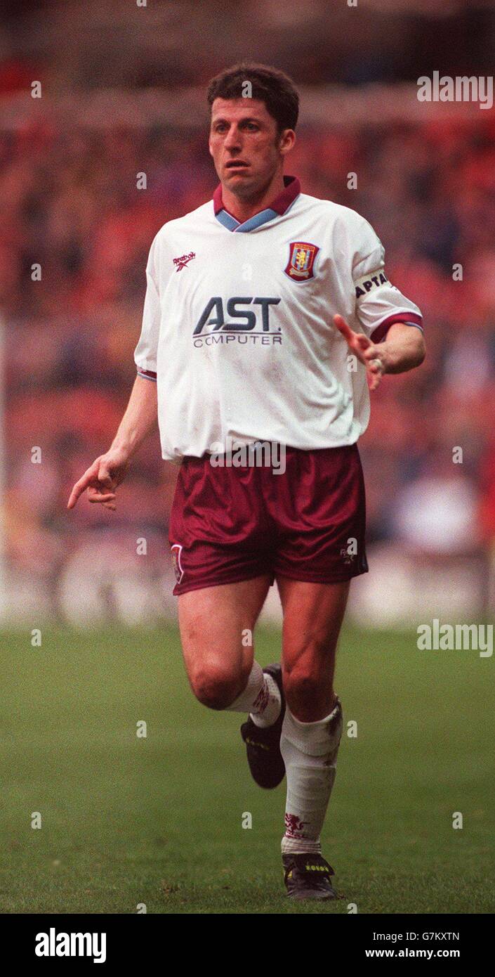 Andy townsend aston villa hi-res stock photography and images - Alamy