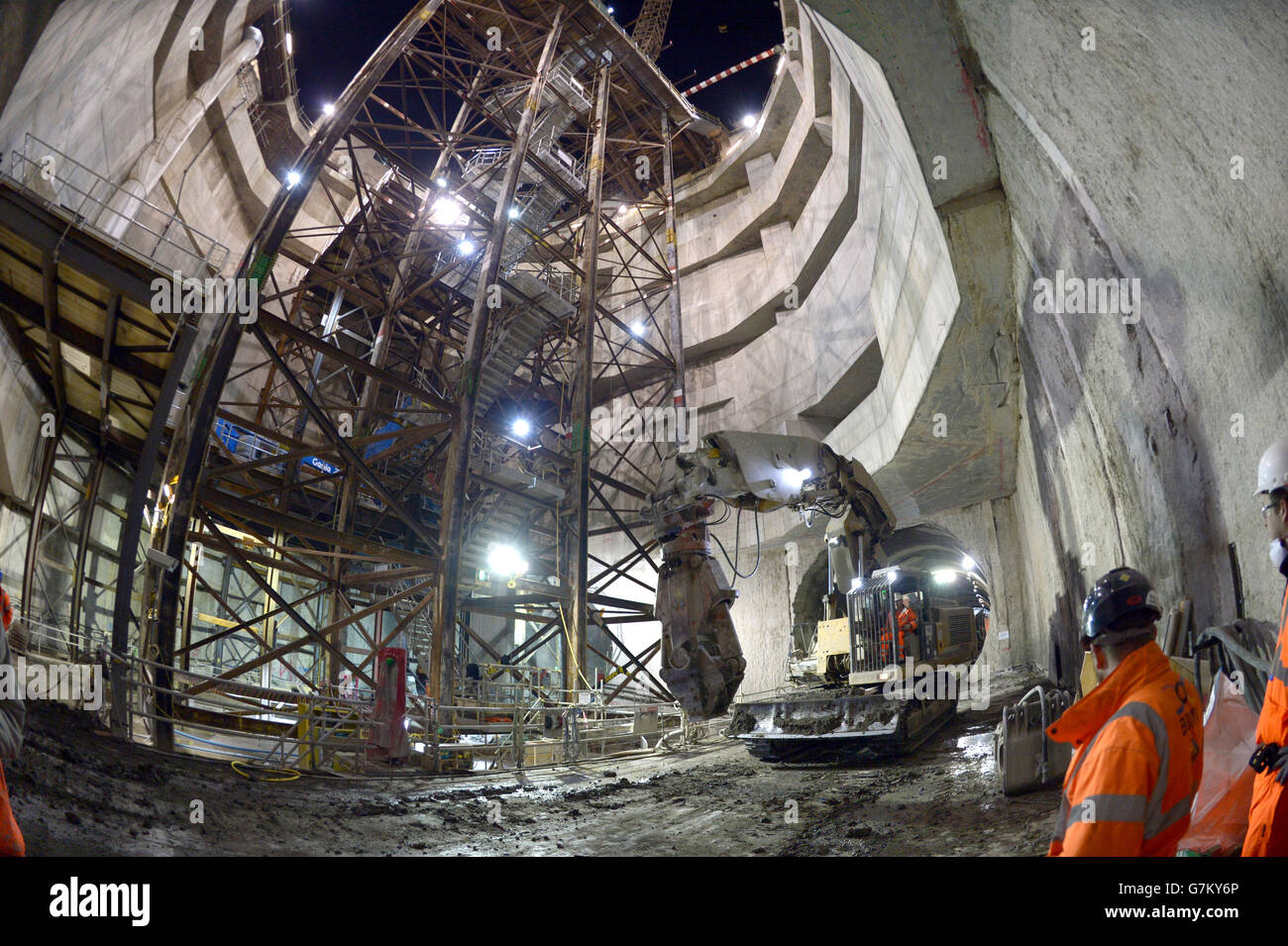 London crossrail dig hi-res stock photography and images - Alamy