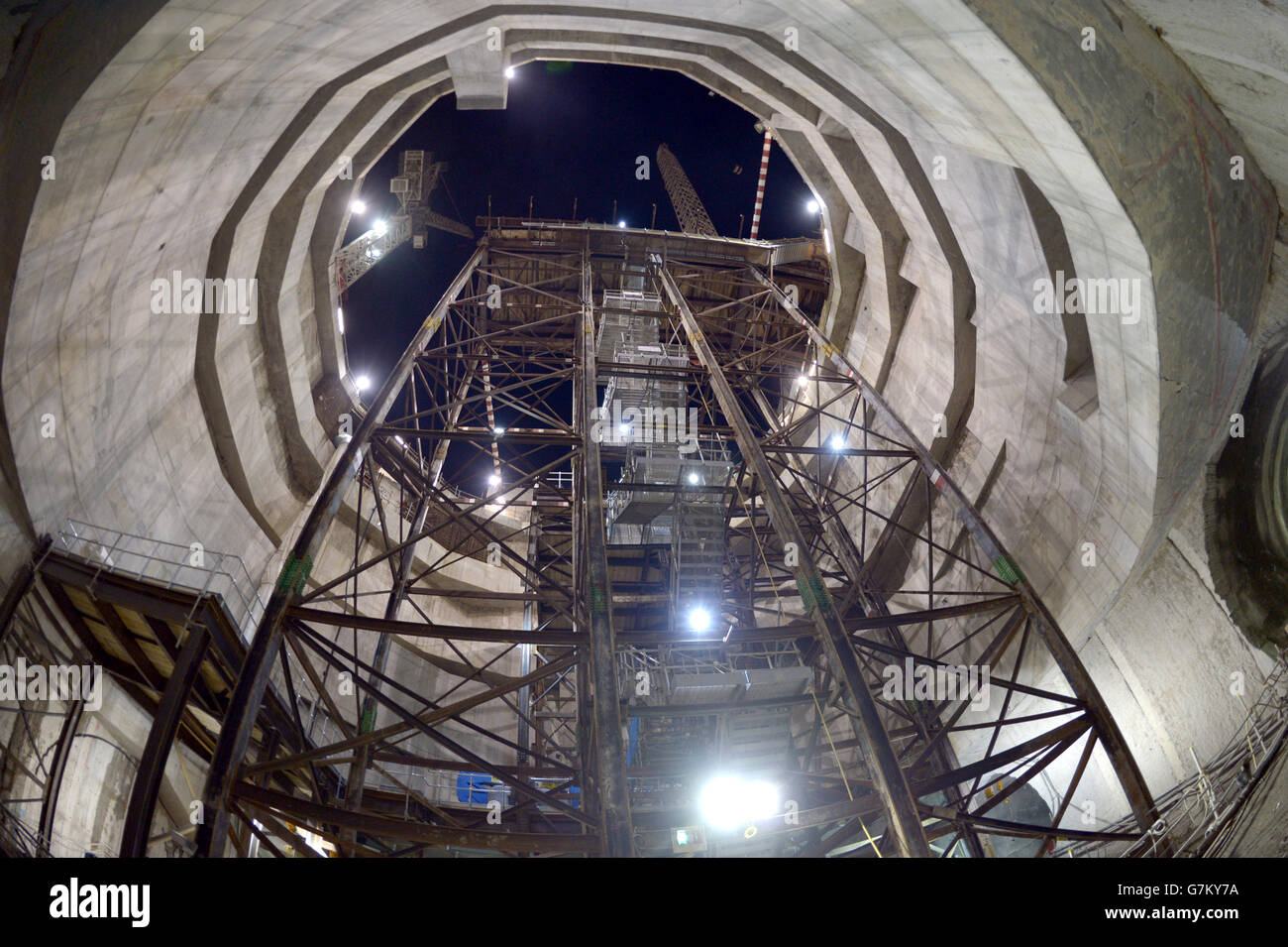 London crossrail dig hi-res stock photography and images - Alamy