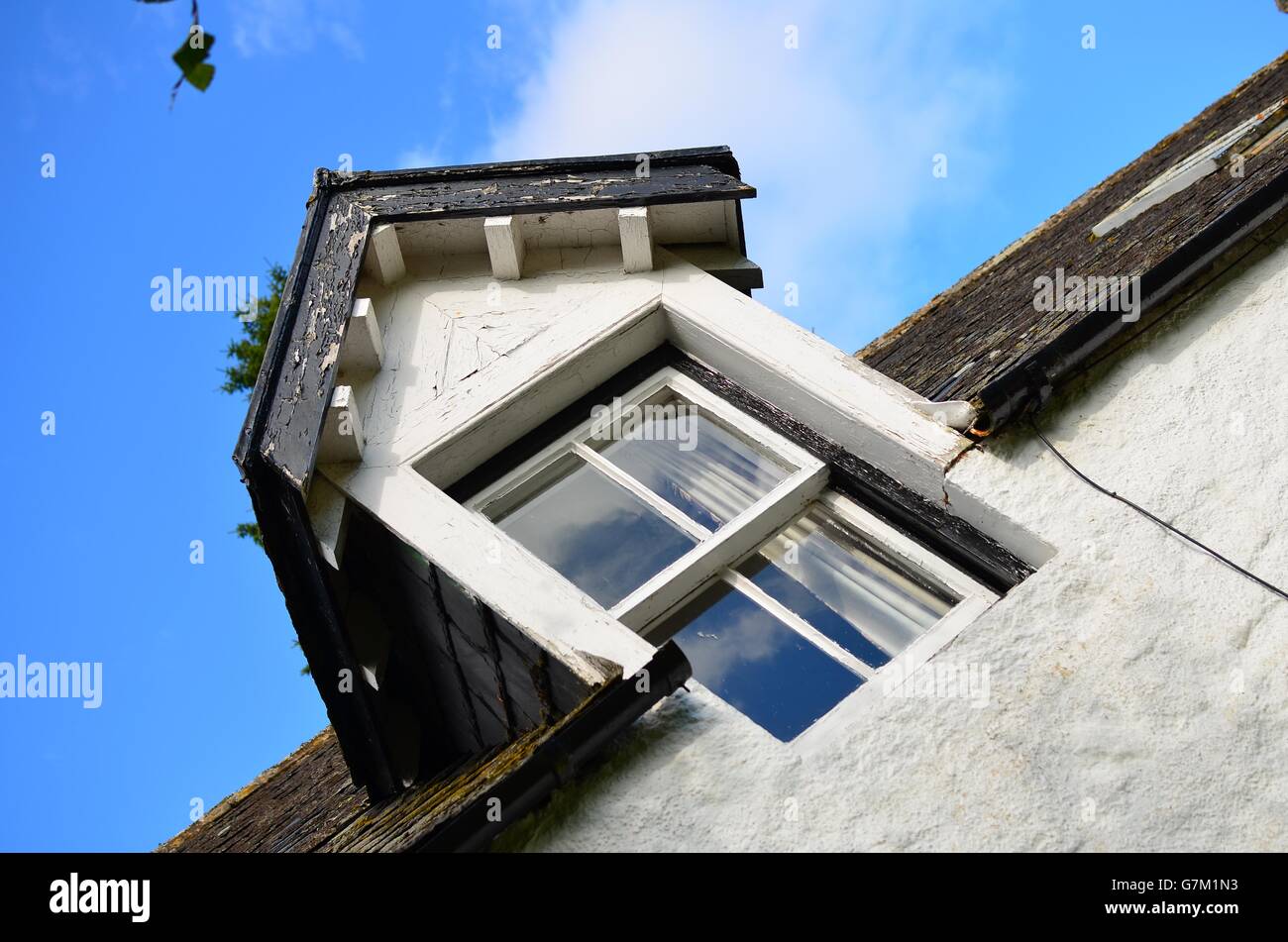 Typical sash windows hi-res stock photography and images - Alamy