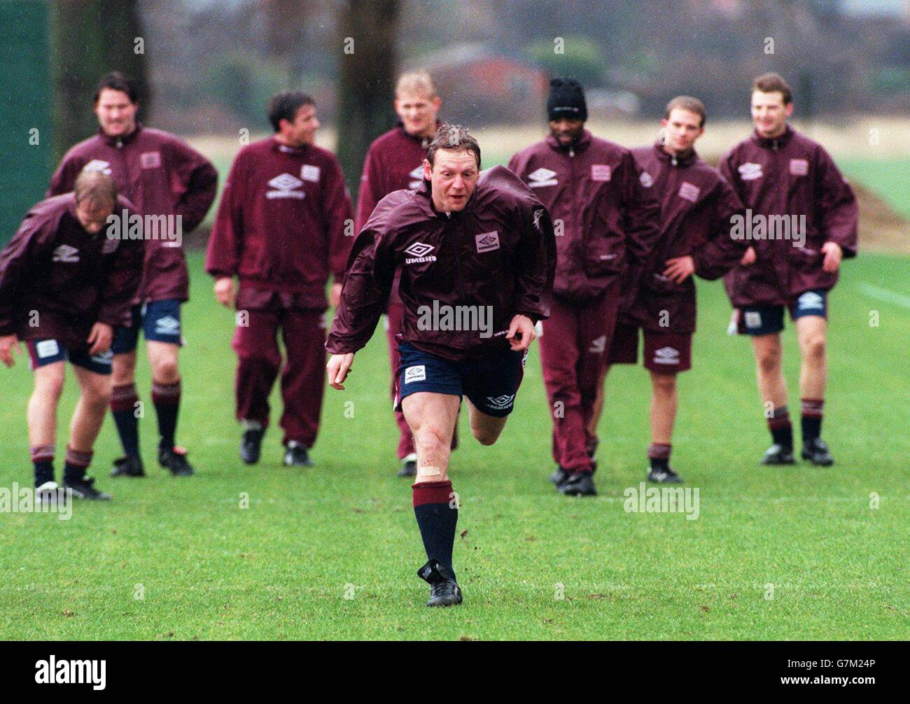 Colin cooper nottingham forest hi-res stock photography and images - Alamy