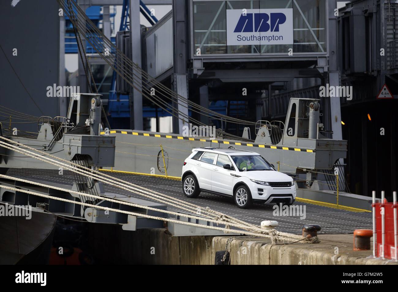 Solent ship grounding Stock Photo - Alamy