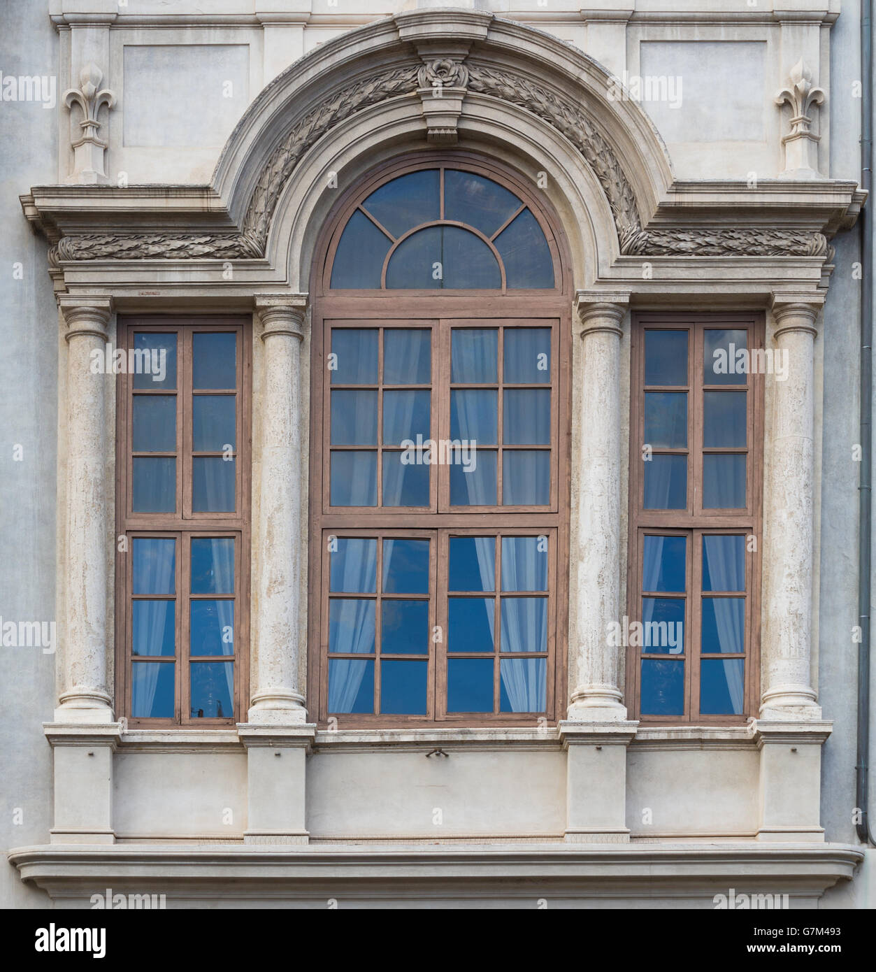 Window of an old building Stock Photo - Alamy
