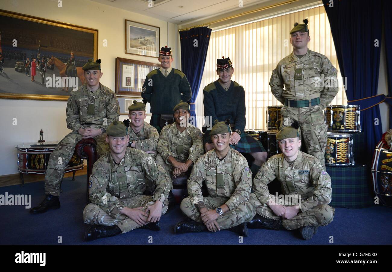 Soldiers from The Royal Scots Borderers, 1st Battalion, The Royal ...