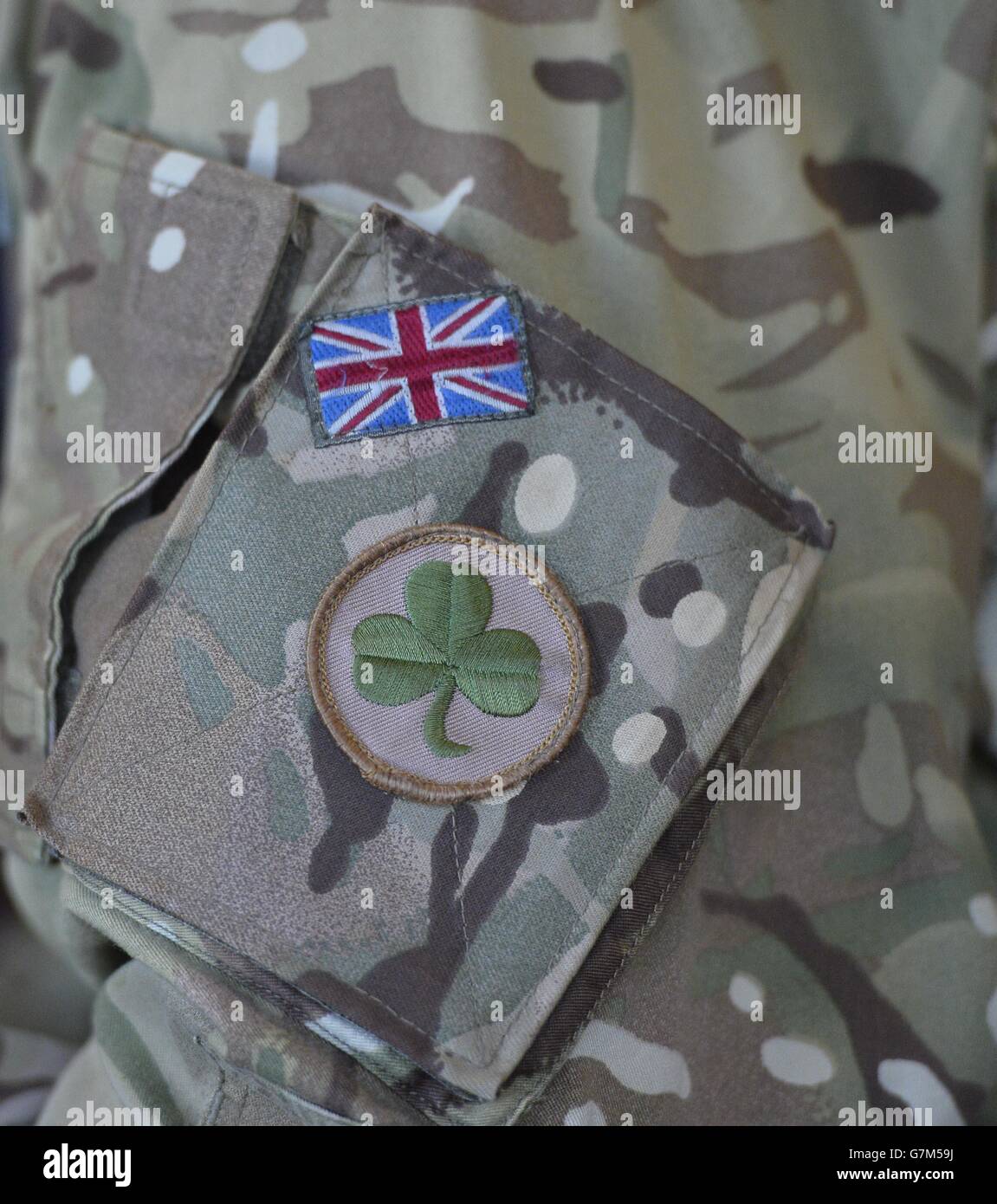 Soldiers from The Royal Scots Borderers, 1st Battalion, The Royal ...