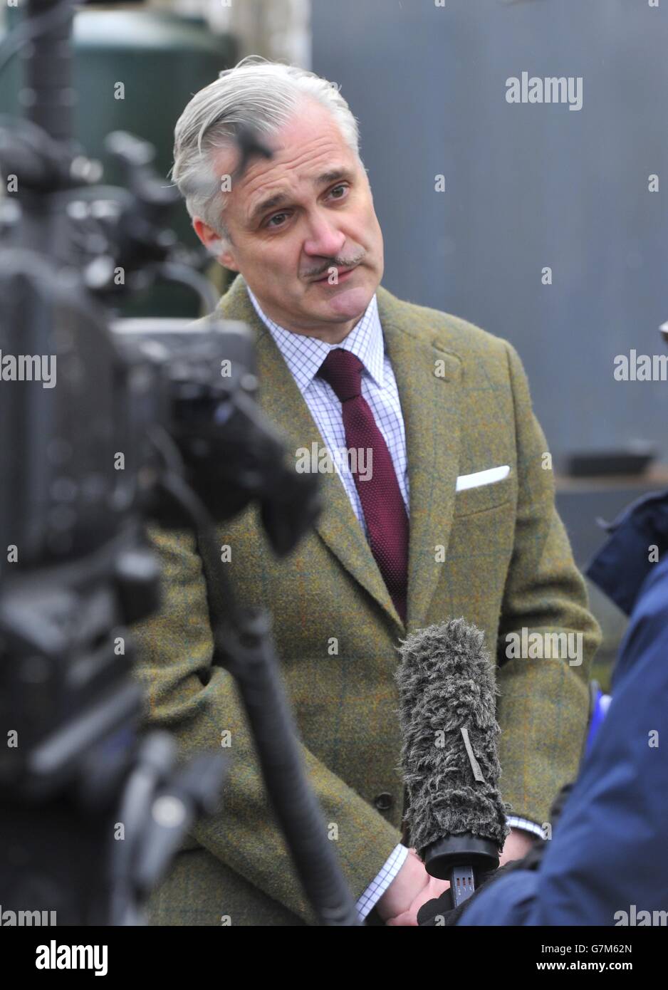 Customs officers investigate hi-res stock photography and images - Alamy