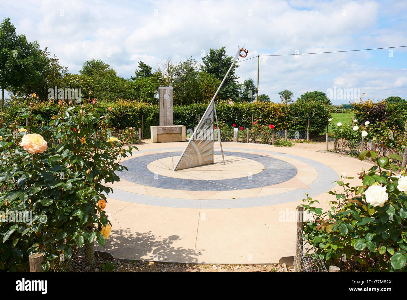 Sundial Memorial Bosworth Heritage Centre And Country Park Sutton ...