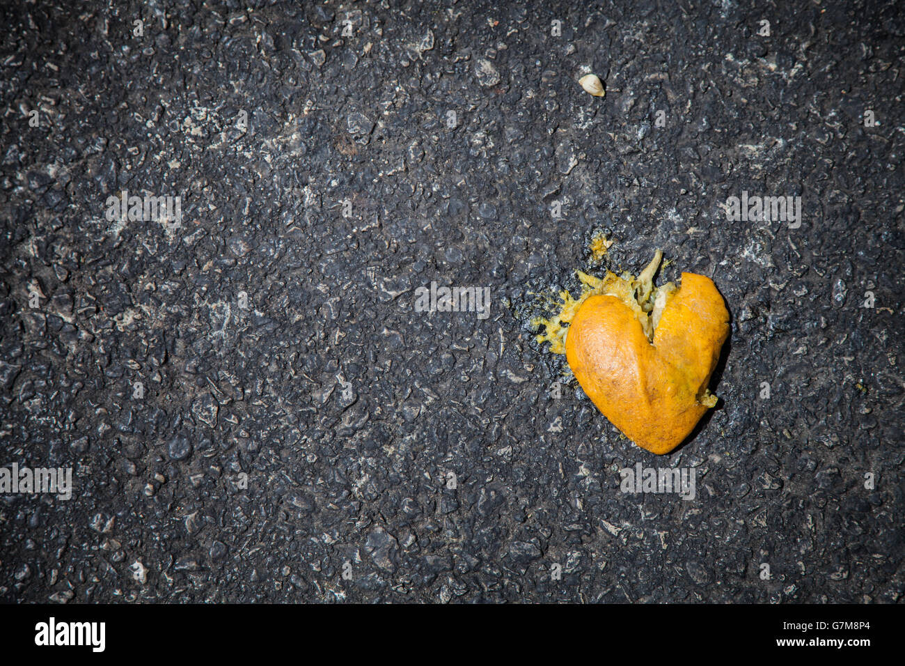 Rotten heart hi-res stock photography and images - Alamy