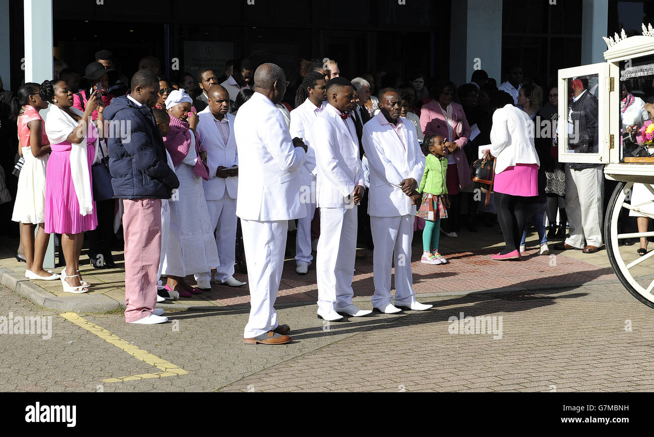 Funeral zimbabwe ampics hi-res stock photography and images - Alamy