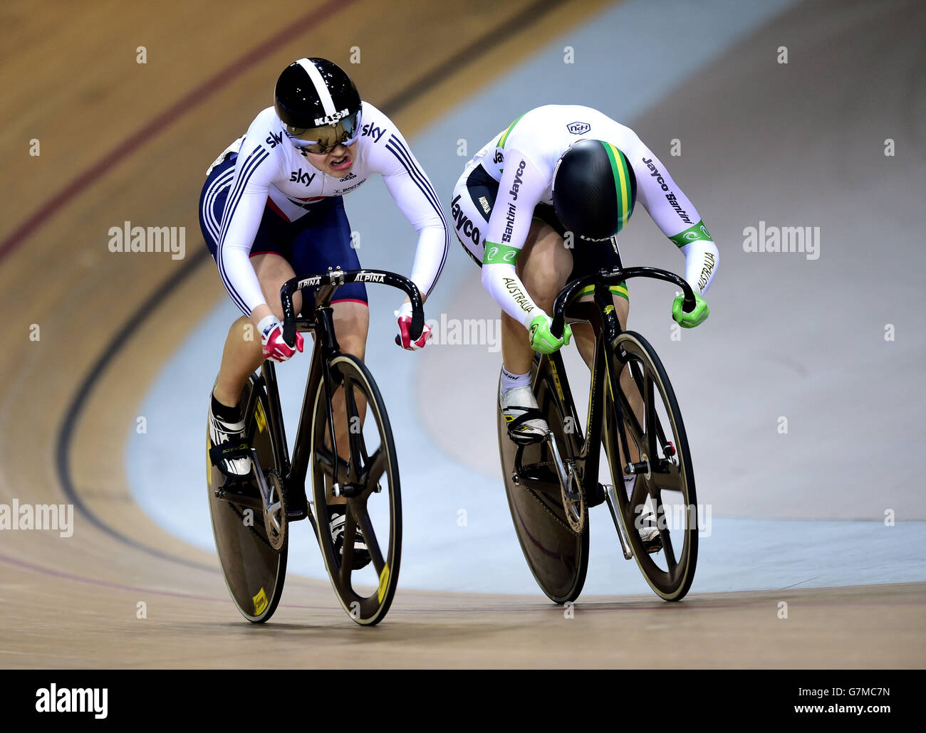 Great Britain's Jessica Varnish out sprints Australia's Anna Meares in ...