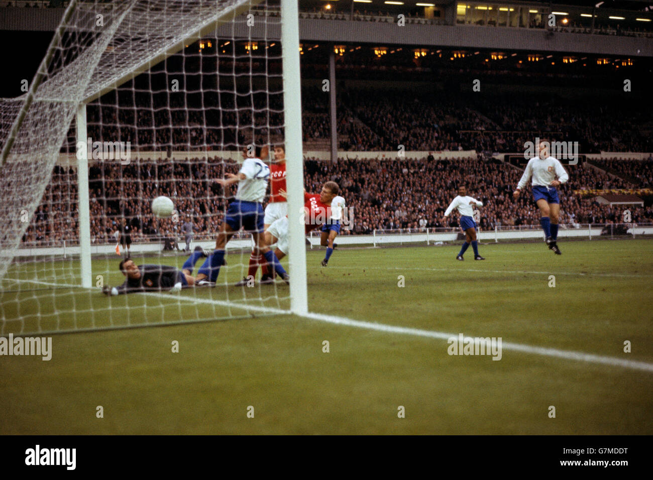 Mario coluna r hi-res stock photography and images - Alamy