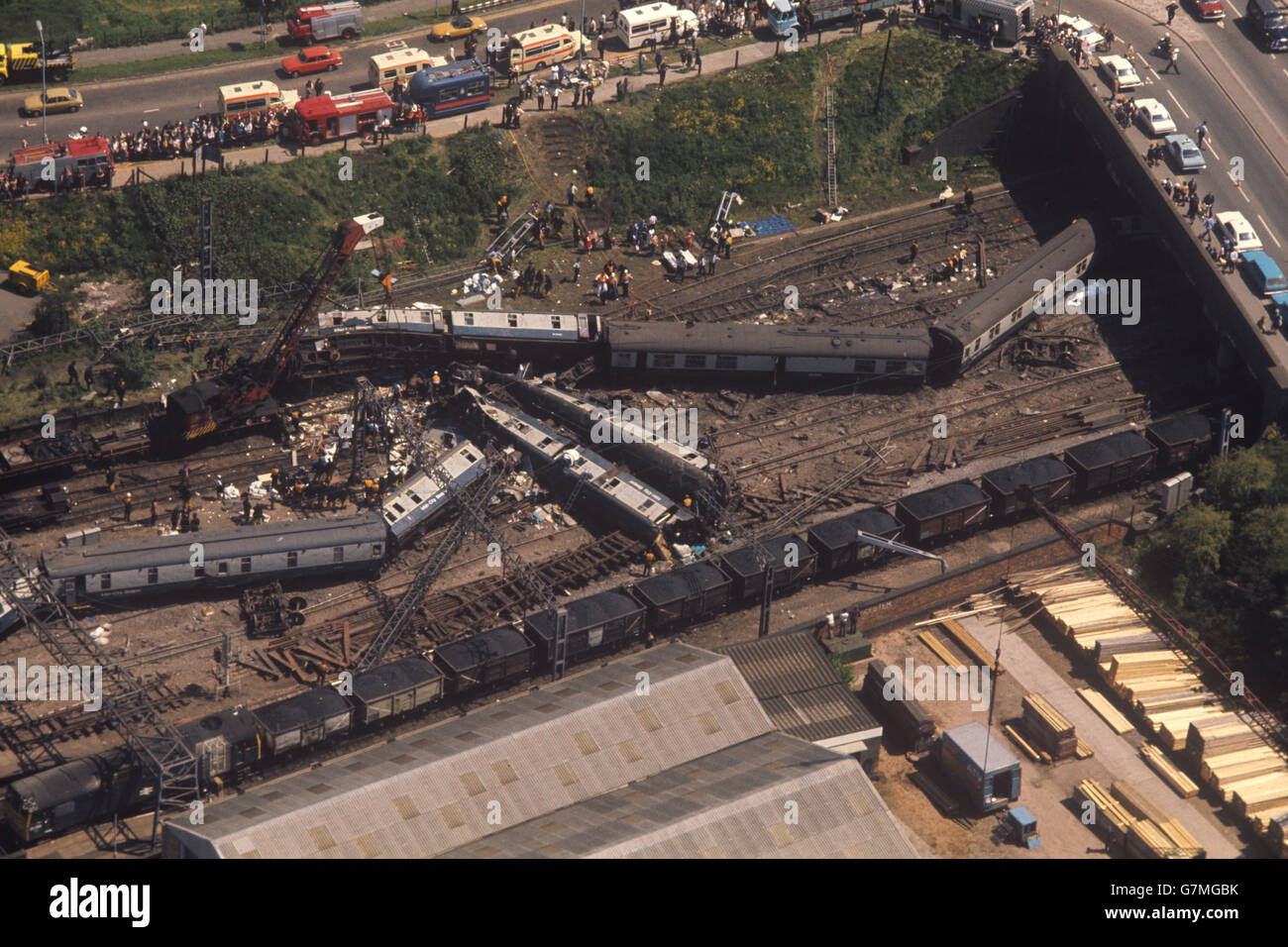 Disasters And Accidents Nuneaton Rail Crash Warwickshire High ...