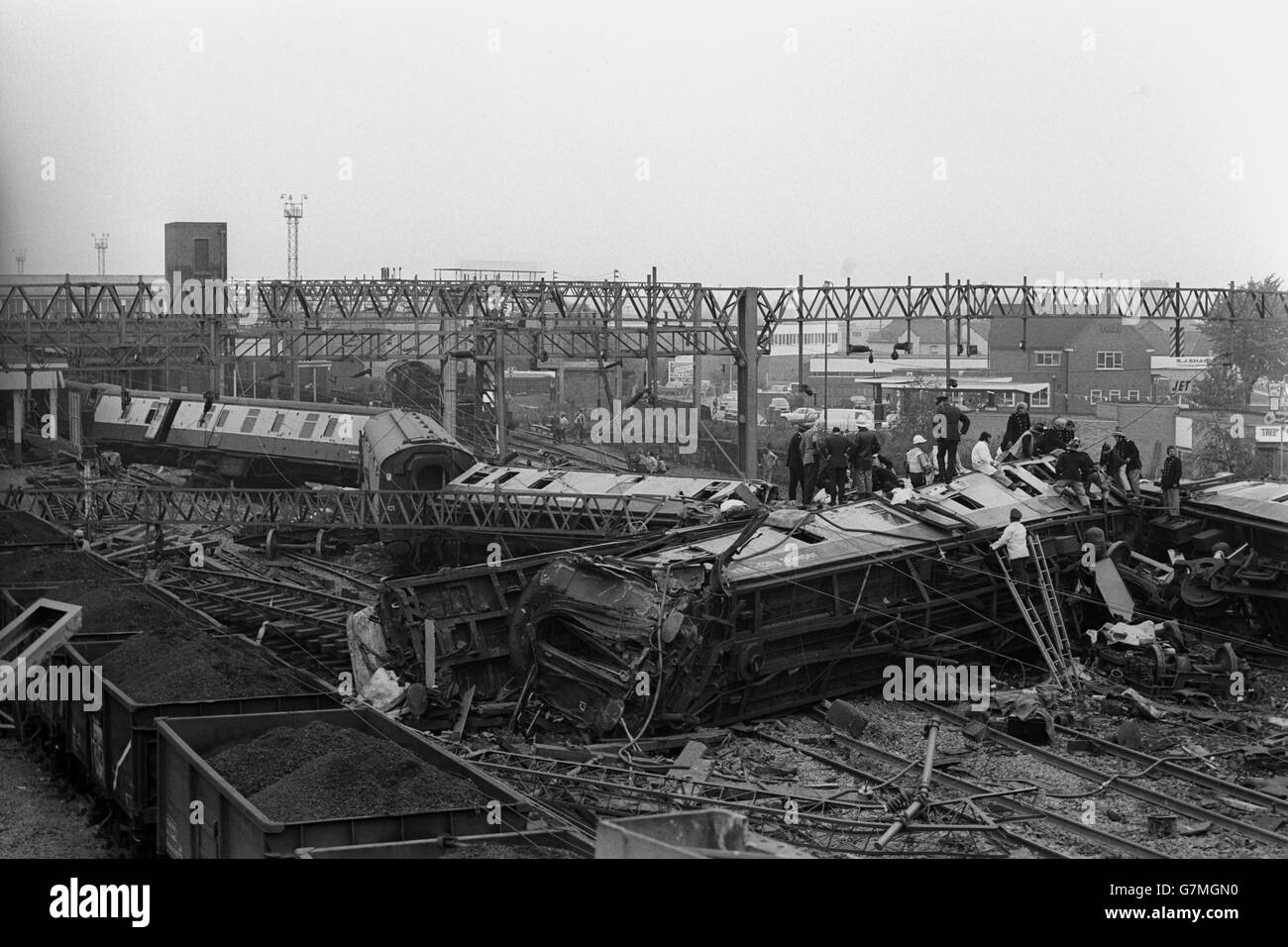 Disasters and Accidents - Nuneaton Rail Crash - Warwickshire, England ...