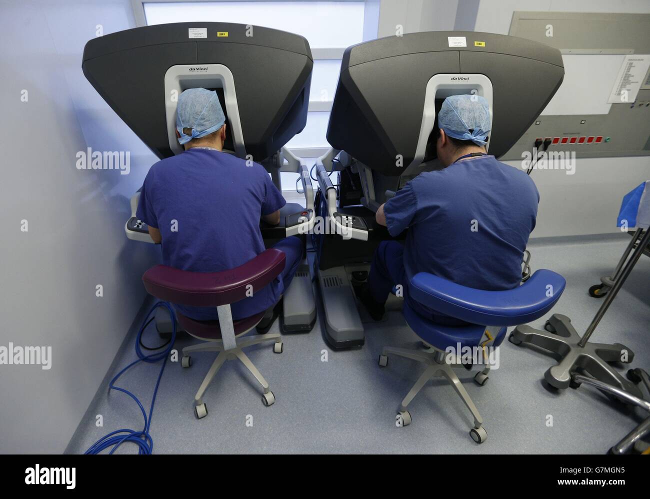 da Vinci Xi surgical system Stock Photo - Alamy