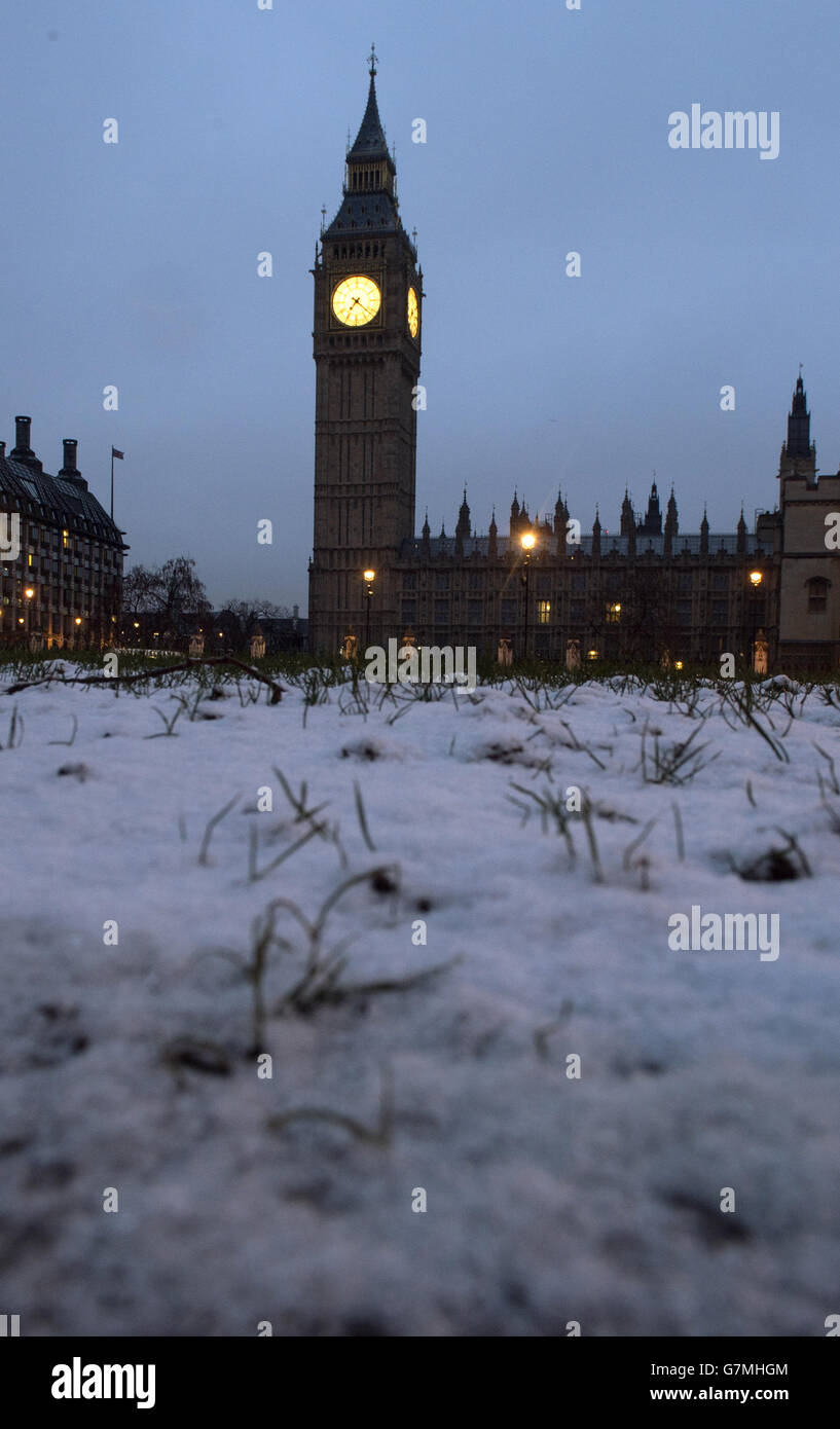 Weather snow londonsnowpr hi-res stock photography and images - Alamy