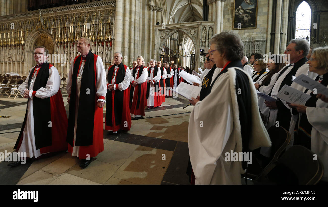 First female Bishop consecration Stock Photo - Alamy
