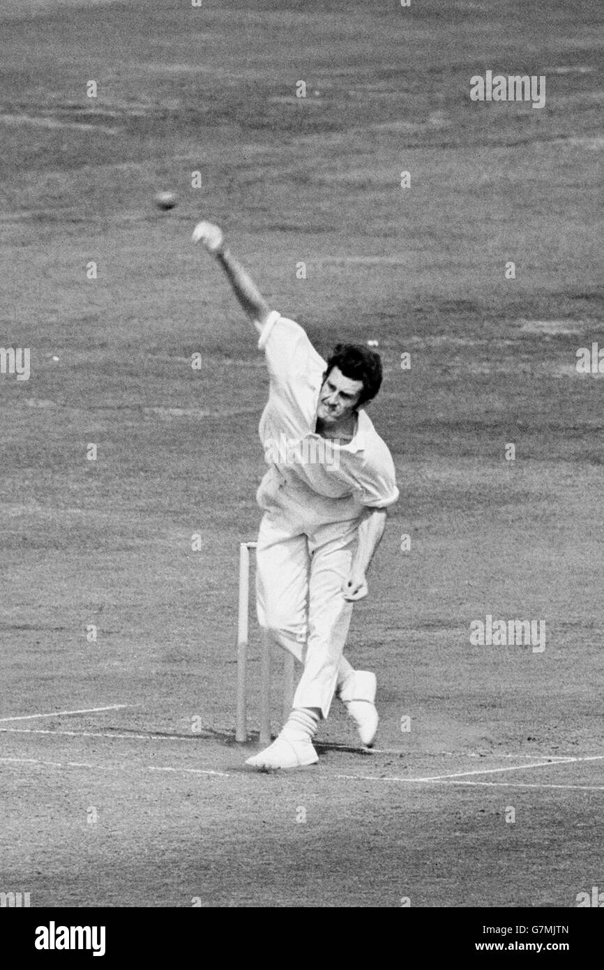 John snow england cricket hi-res stock photography and images - Alamy