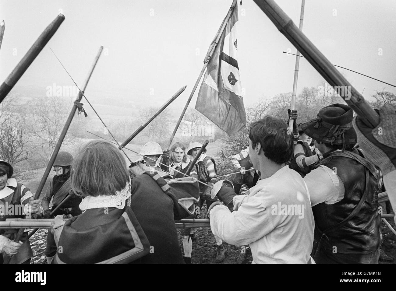 Entertainment - English Civil War - Sealed Knot Society - Crayke Castle ...