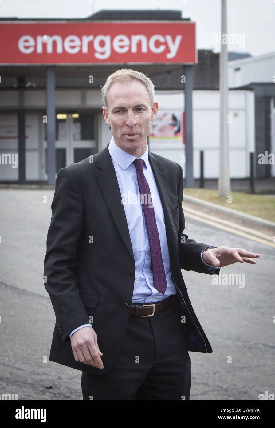 Royal alexandra hospital in paisley hi-res stock photography and images ...