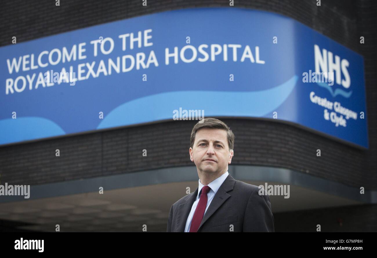 Royal alexandra hospital in paisley hi-res stock photography and images ...