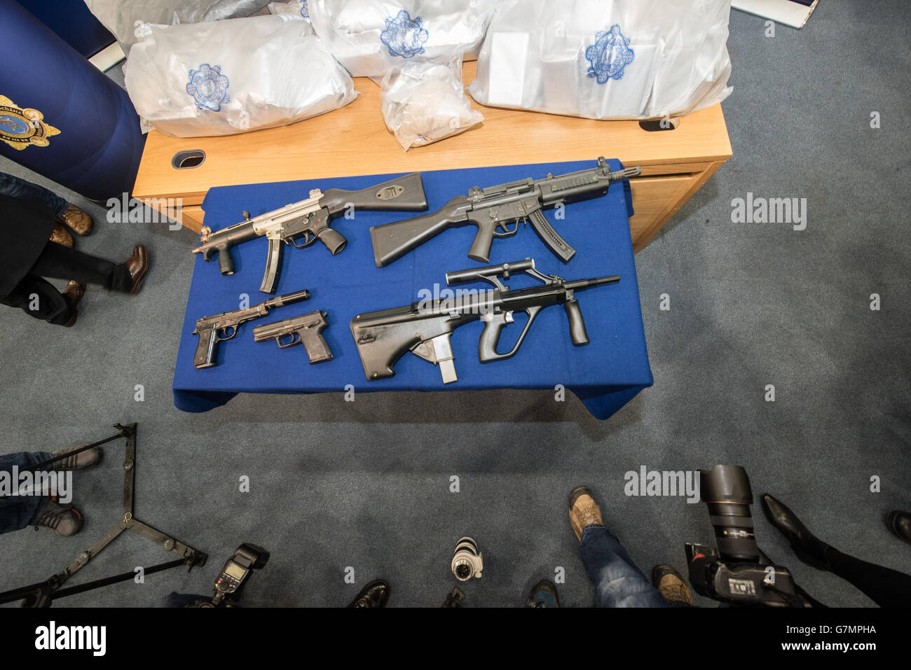 Police raid in west Dublin Stock Photo - Alamy