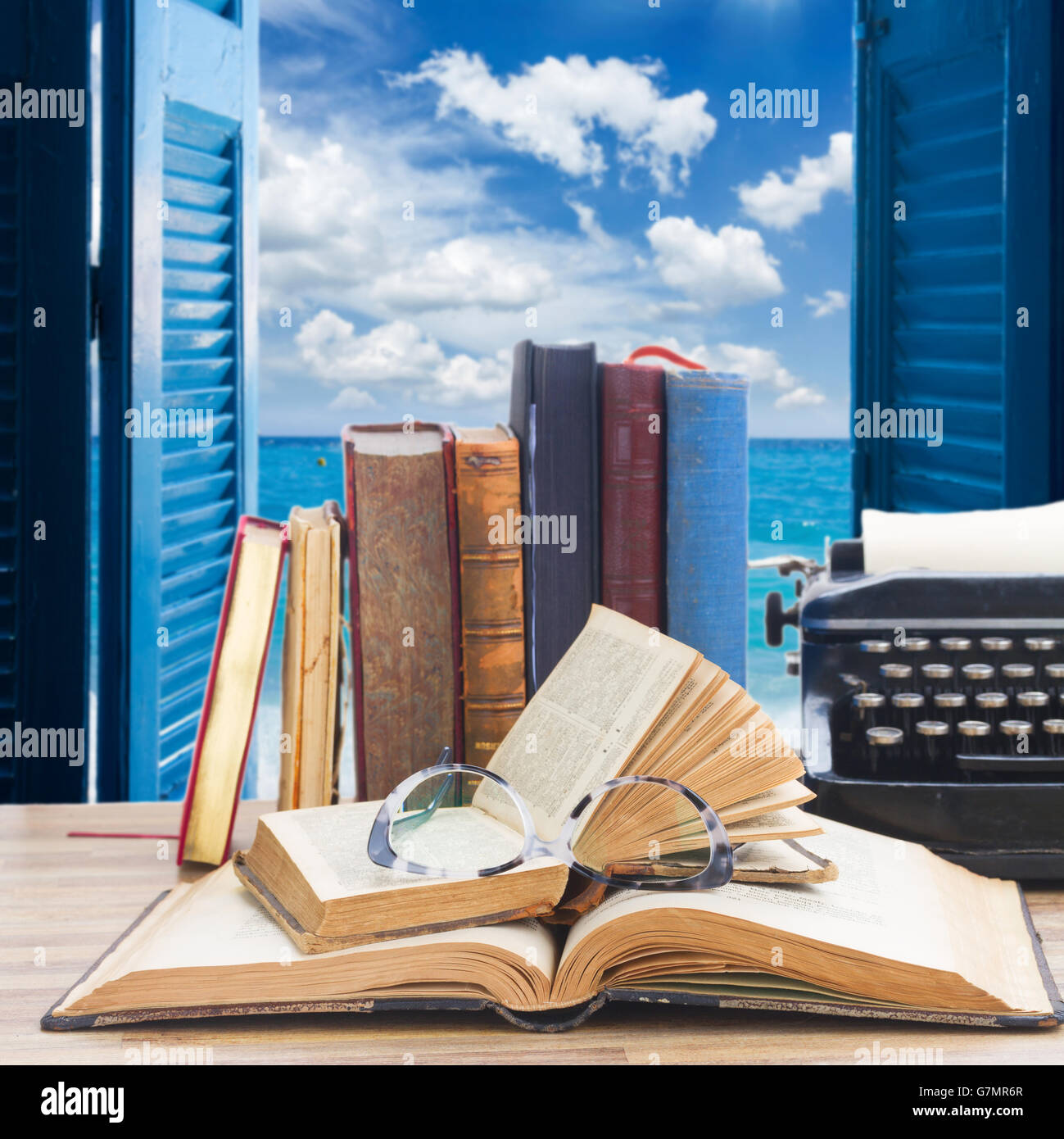 Books and typewriter Stock Photo - Alamy