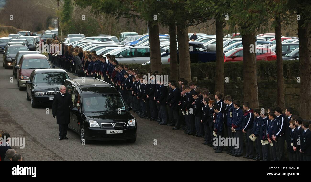 Schoolchildren funeral hi-res stock photography and images - Alamy