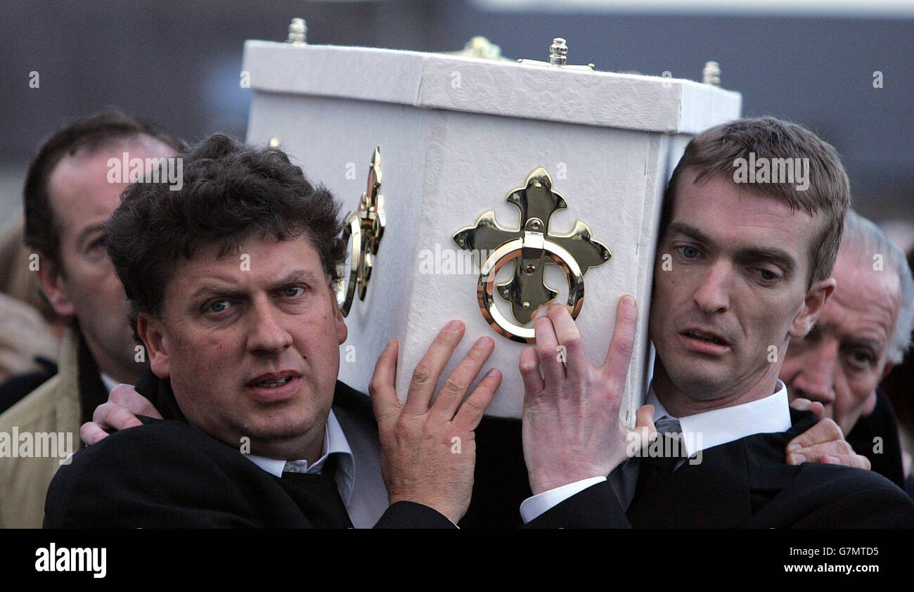 Robert holohan funeral hi-res stock photography and images - Alamy