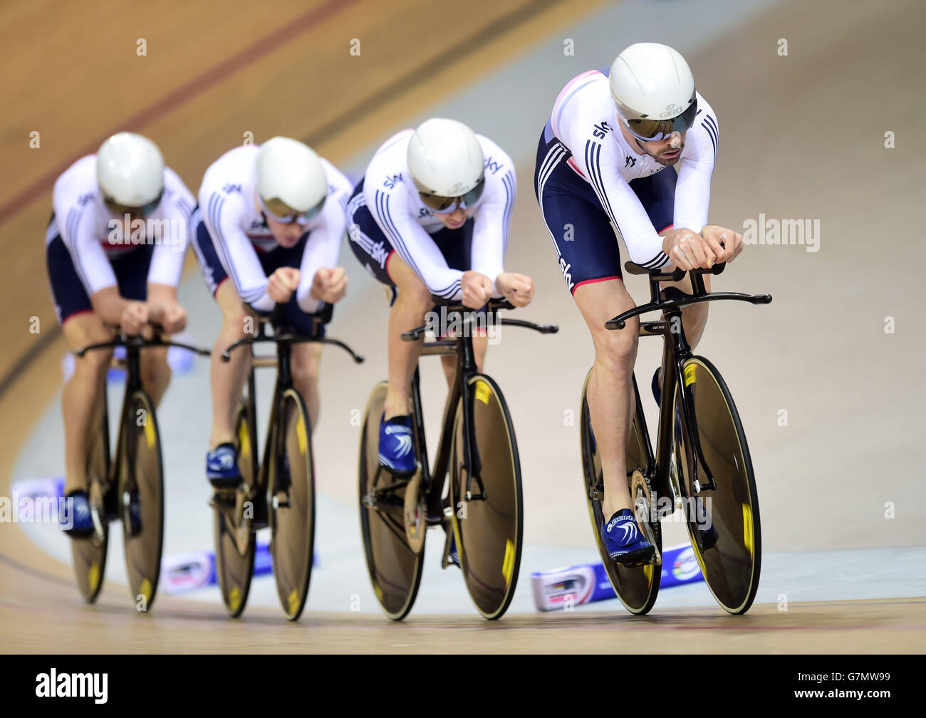 Great Britain's Andrew Tennant leads the team in the Men's Team Pursuit ...
