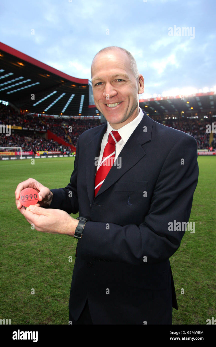 Alan campbell charlton hi-res stock photography and images - Alamy