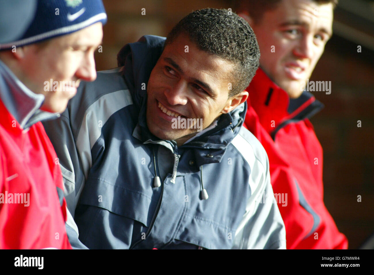 England's Jason Robinson (R) with Jonny Wilkinson watch a cross-code ...