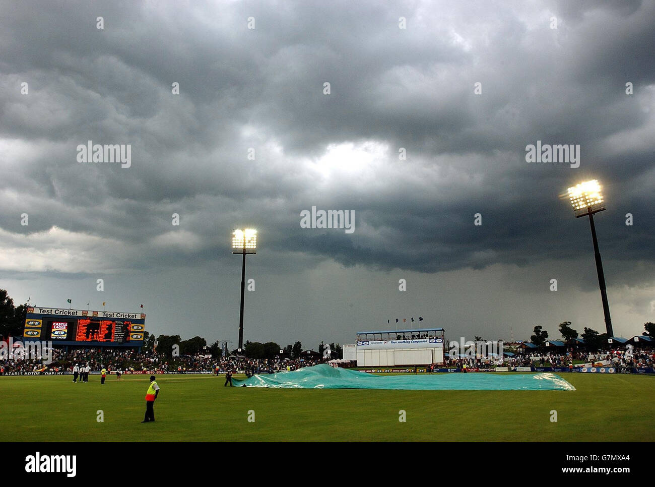 South Africa v England - Second day of the fifth Test - Centurion Park ...