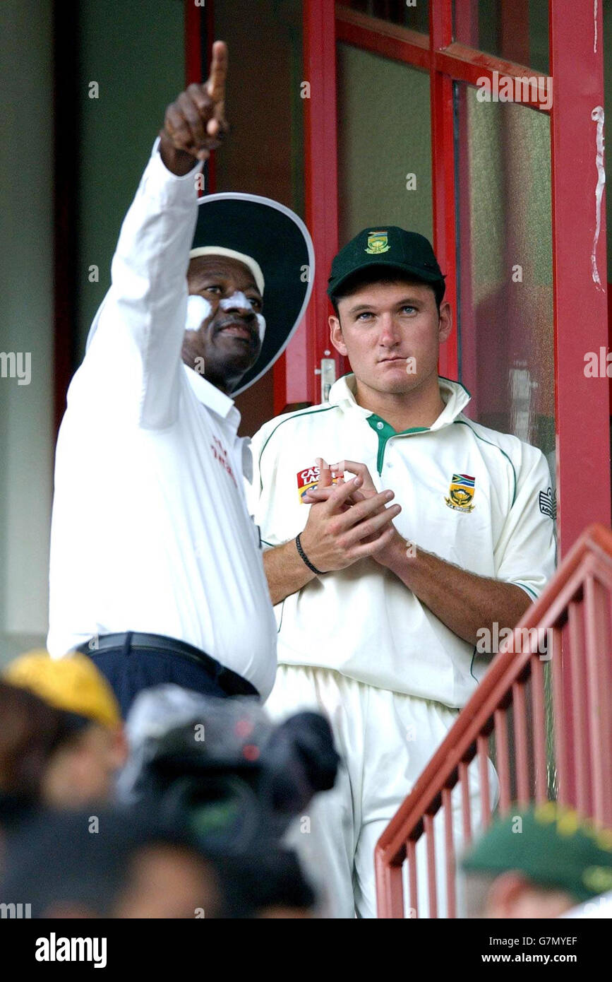 South Africa v England - Fifth Test - Third Day - Centurion Park. South ...