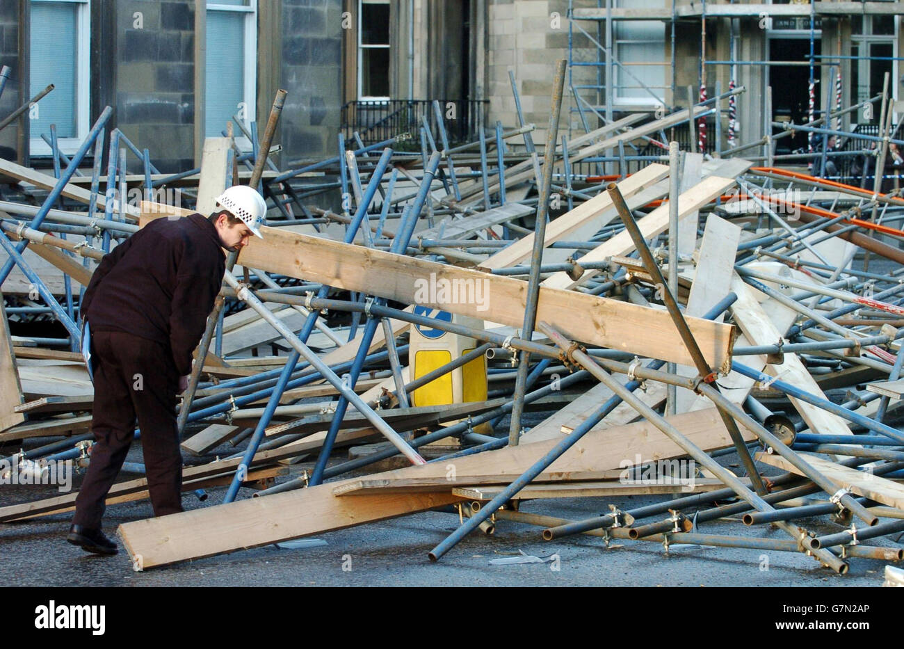 Scaffolding collapse - Palmerston Place Stock Photo - Alamy
